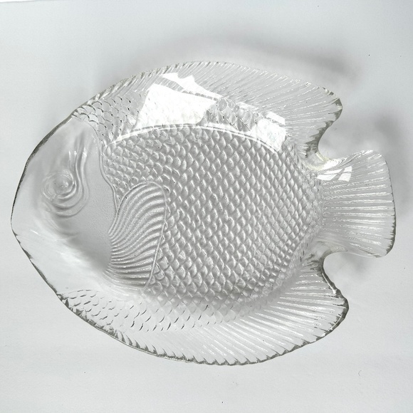 Oven Proof Vintage Glass | Dining | Euc Fish Shaped Embossed Clear ...